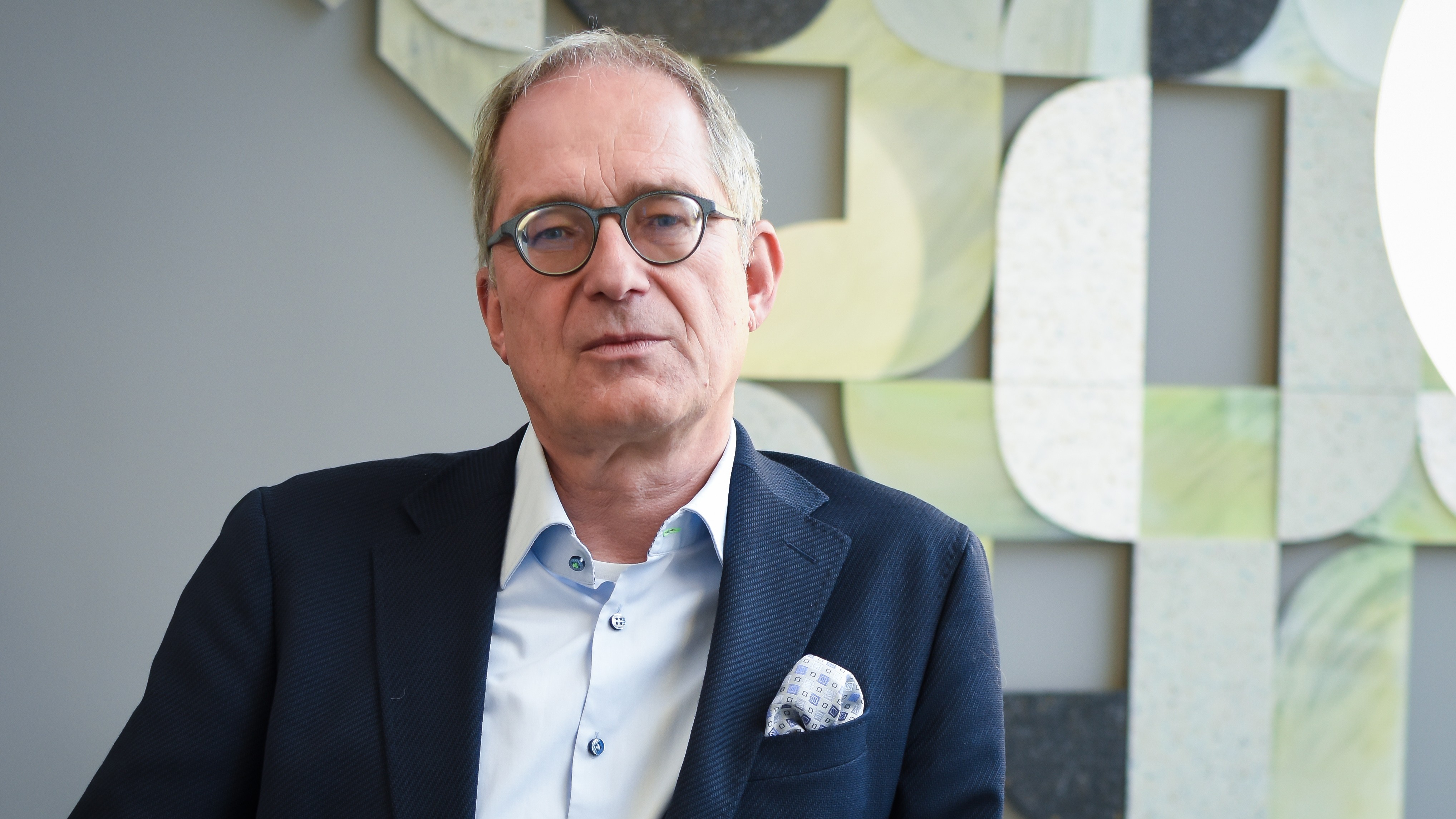 „Führung beginnt mit der Persönlichkeit – und wächst mit der ...
