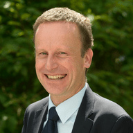 Univ.-Prof. Dr. rer. pol. Bernhard Hirsch